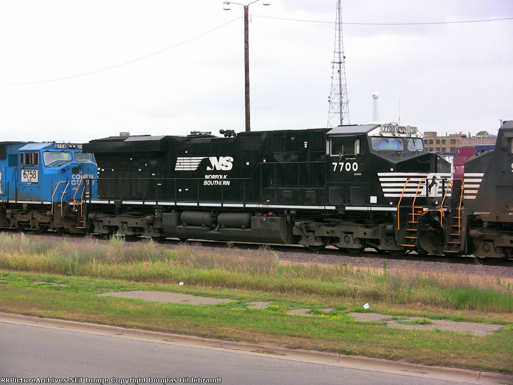 NS 7700